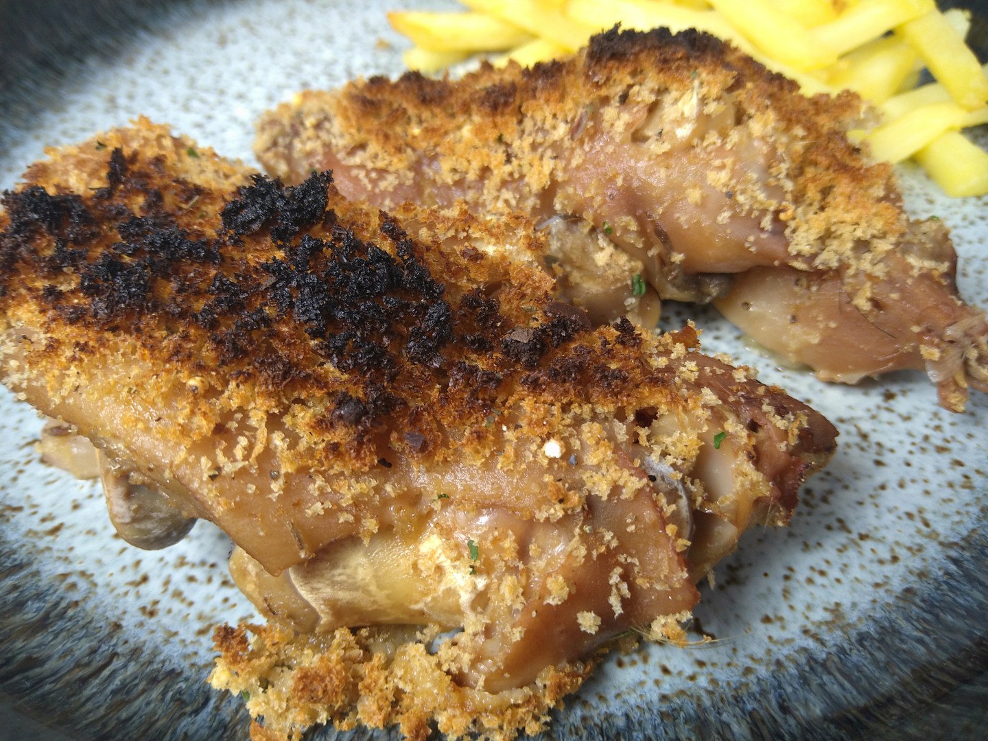 Where does James Bond eat in Paris? Part 1: Cochon d’Or – James Bond Food